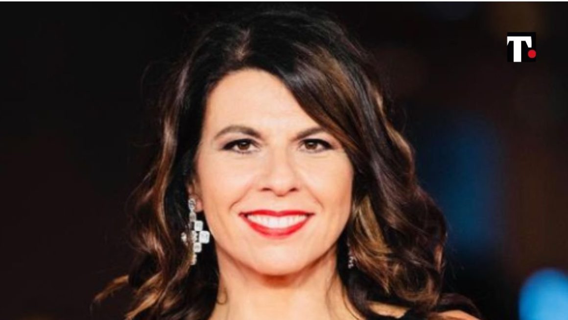 Geppi Cucciari, chi è la cabarettista e conduttrice sarda: carriera ...